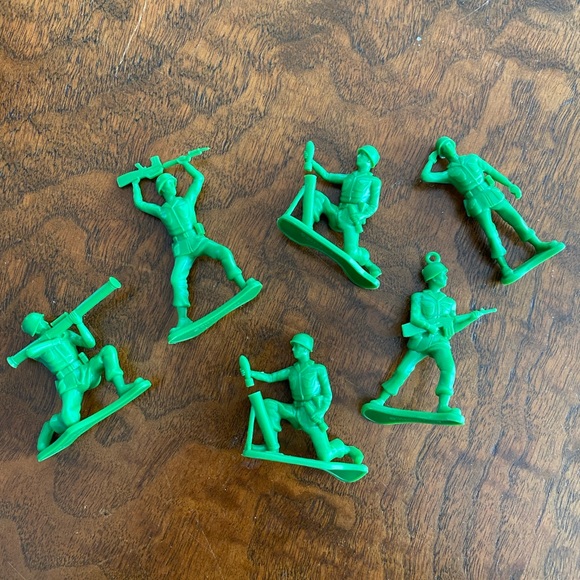 Toys | Toy Story Soldiers Set Of 6 Army Action Figures Disney Pixar ...